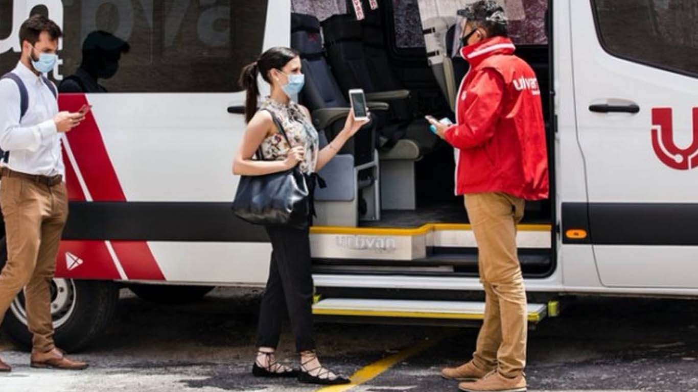 Redes inteligentes de transporte compartido: Una Solución