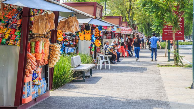 Comercio informal¿Qué deben hacer los gobiernos municipales?