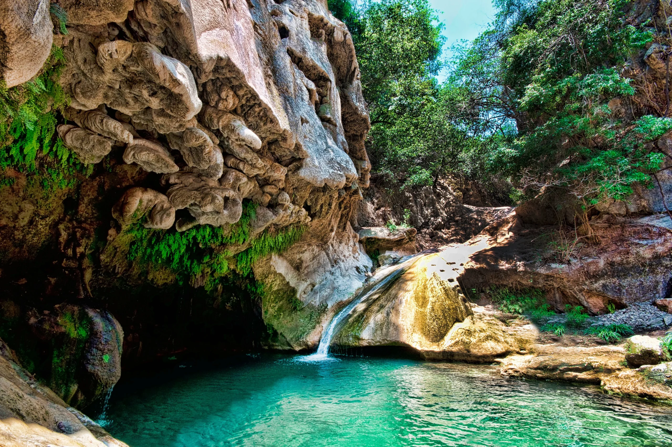 ¡Escápate! Pozas azules de Atzala, Taxco| Alcaldes de México