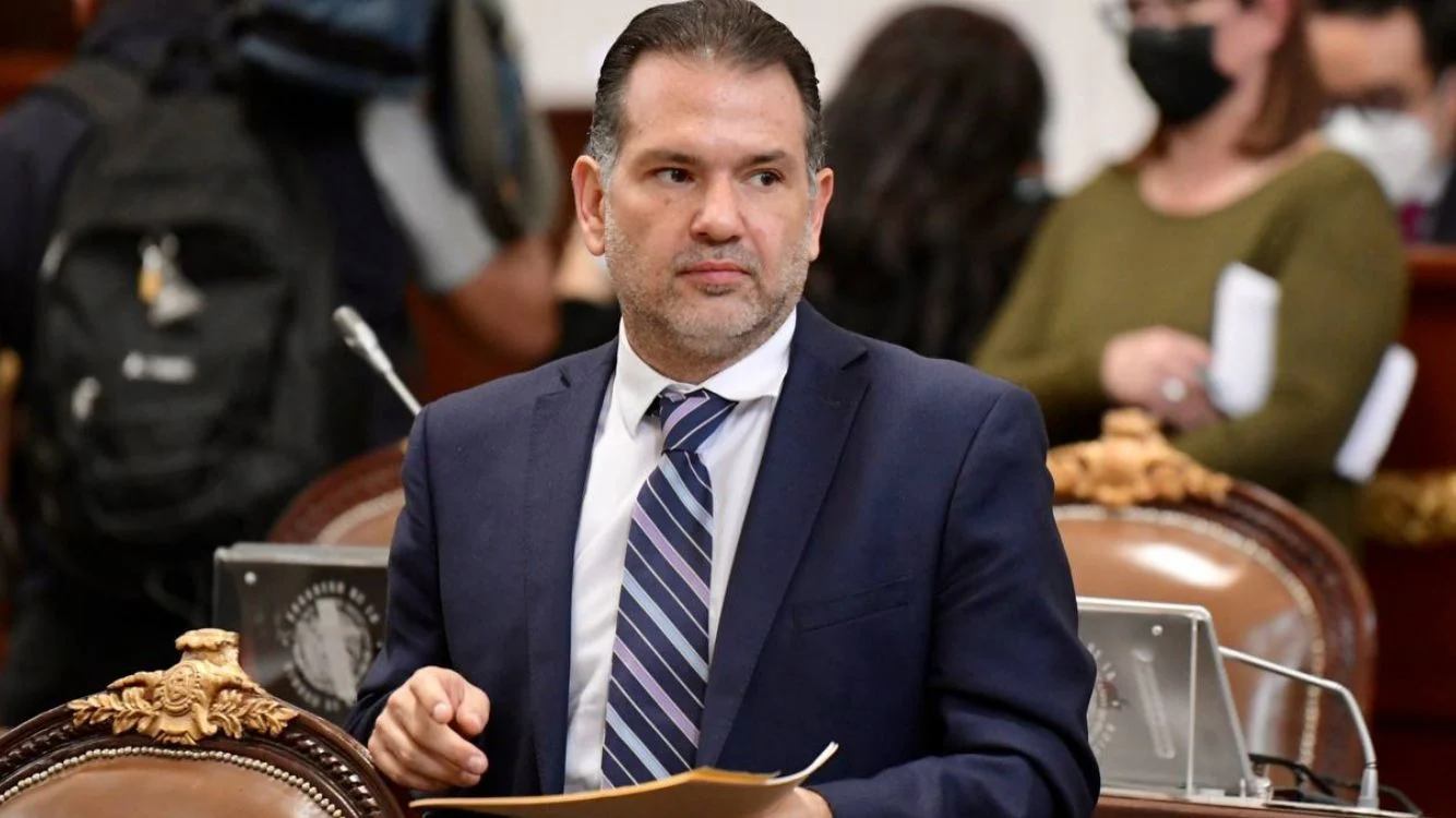 Detienen al exalcalde, Christian Von Roehrich