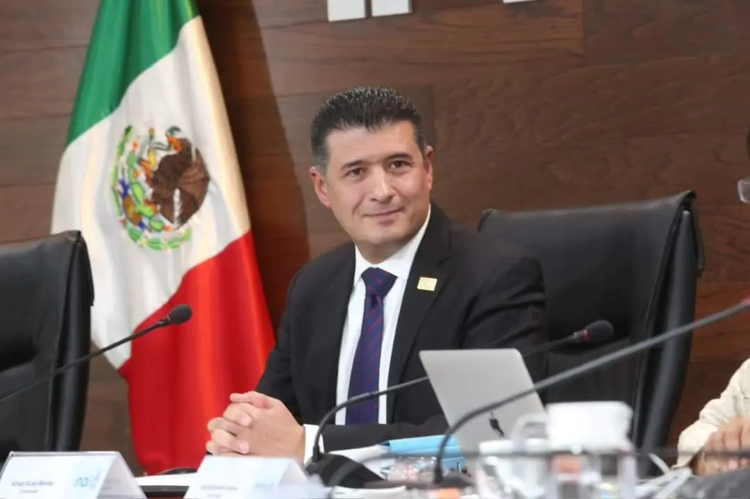 Adrián Alcalá Méndez es el nuevo presidente del Inai